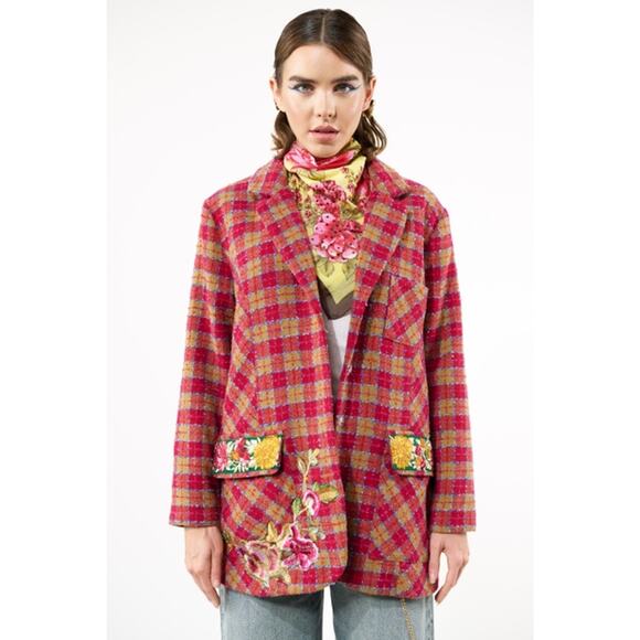 Aratta | Jackets & Coats | Aratta Fuchsia Camel Size Large Coco Boucle ...